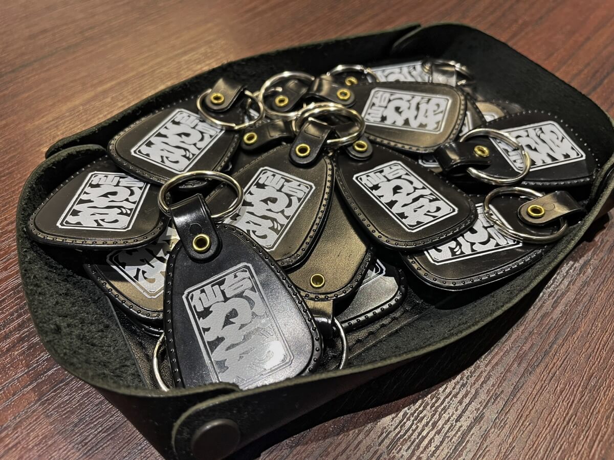 Western key rings using the Edo character logo are now in stock.