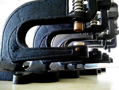 HAND/FOOT PRESS MACHINE